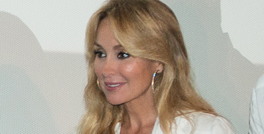 Esther Alcocer Koplowitz recibe el premio CEAL por la expansión de FCC ...